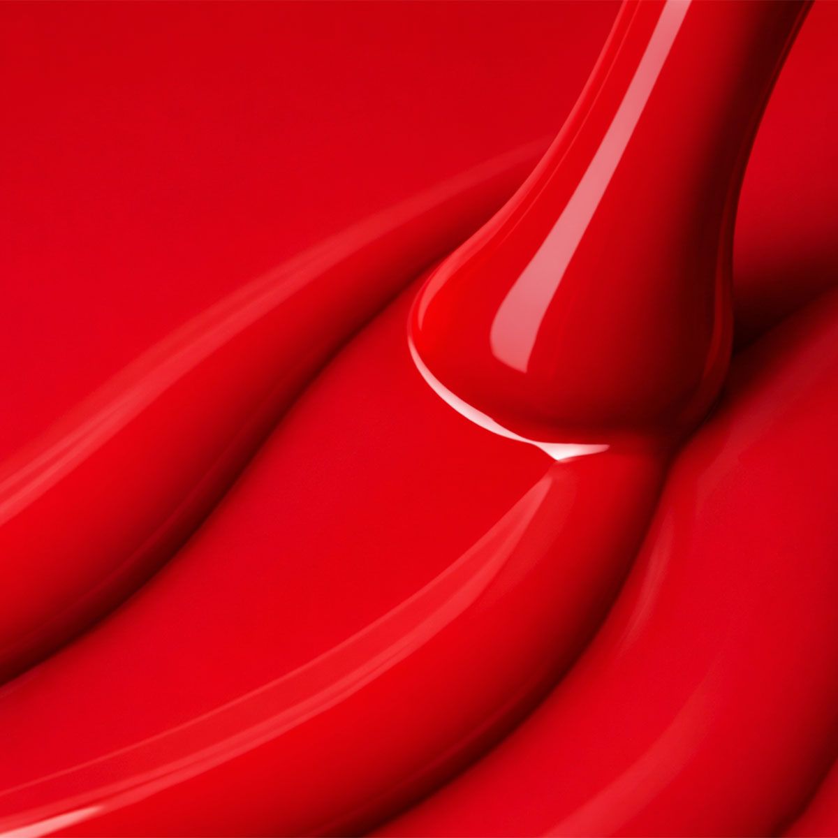 Gel Polish 443 Timeless Red Victoria Vynn │ Framenails